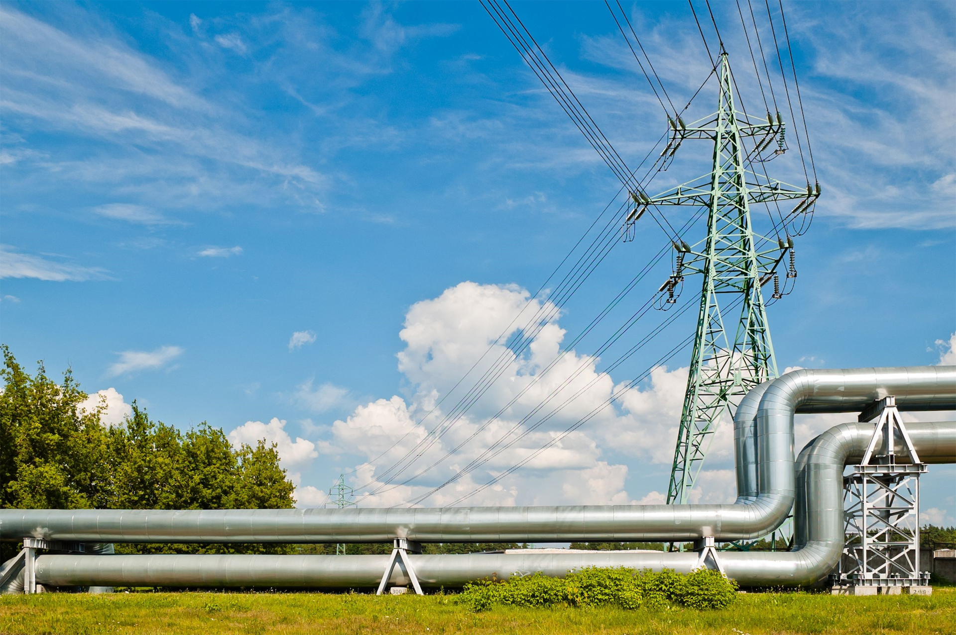 Enabling Intelligent Utility Operations with Spatial Insights